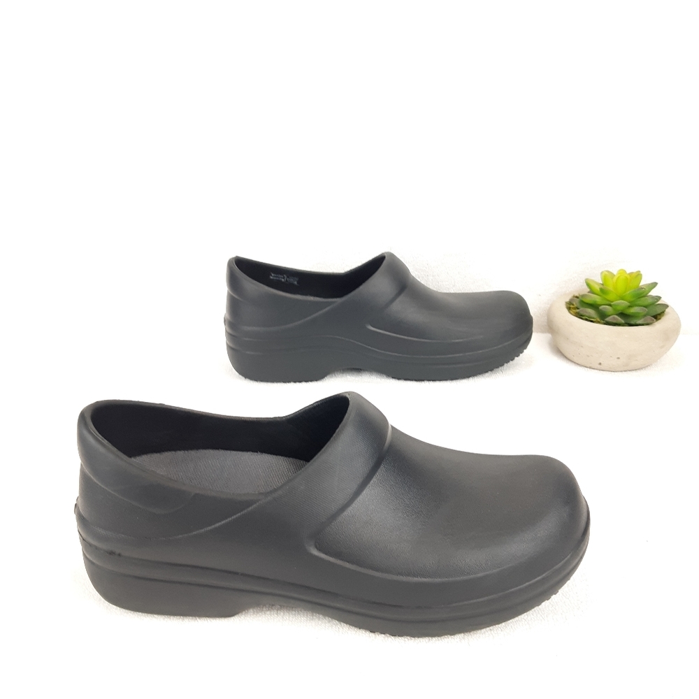 Crocs Dual Comfort Slip On Clogs - Gem